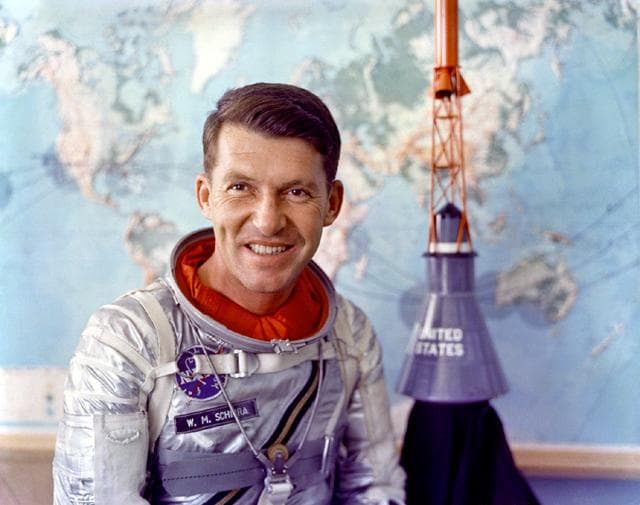 Famous Male Astronauts | List of Top Male Astronauts