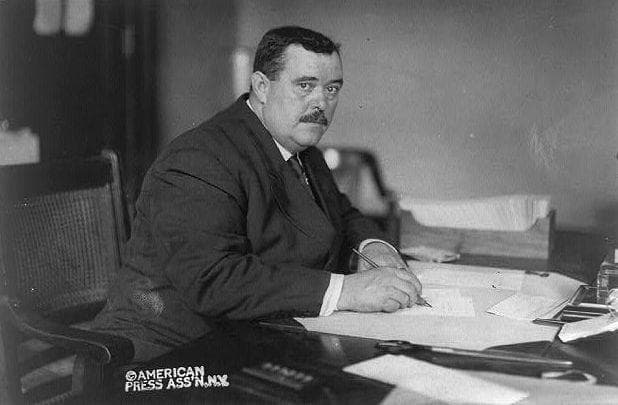 The 40+ Most Famous Detectives of All Time