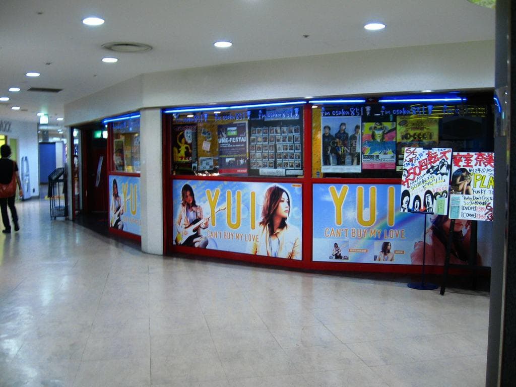 Famous Female Radio Personalities | List of Top Female Radio Personalities