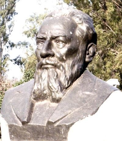 Famous Poets from Argentina | List of Top Argentinian Poets
