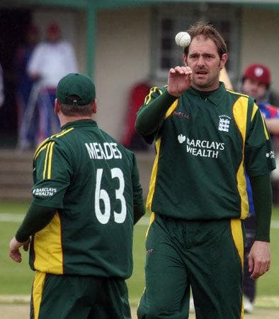 Famous Male Cricketers | List of Top Male Cricketers