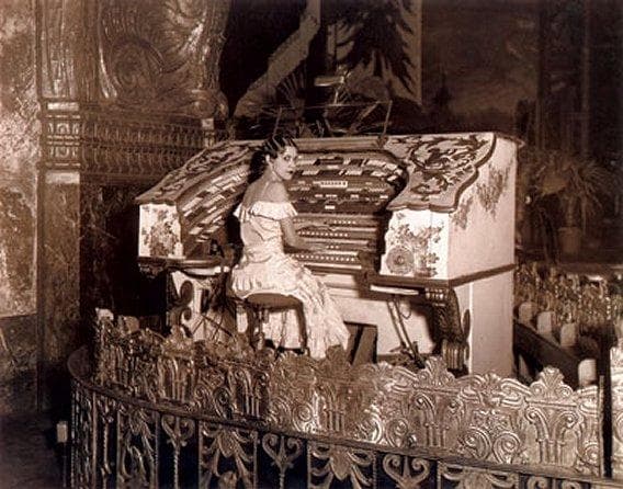 List of 35 Famous Female Organists