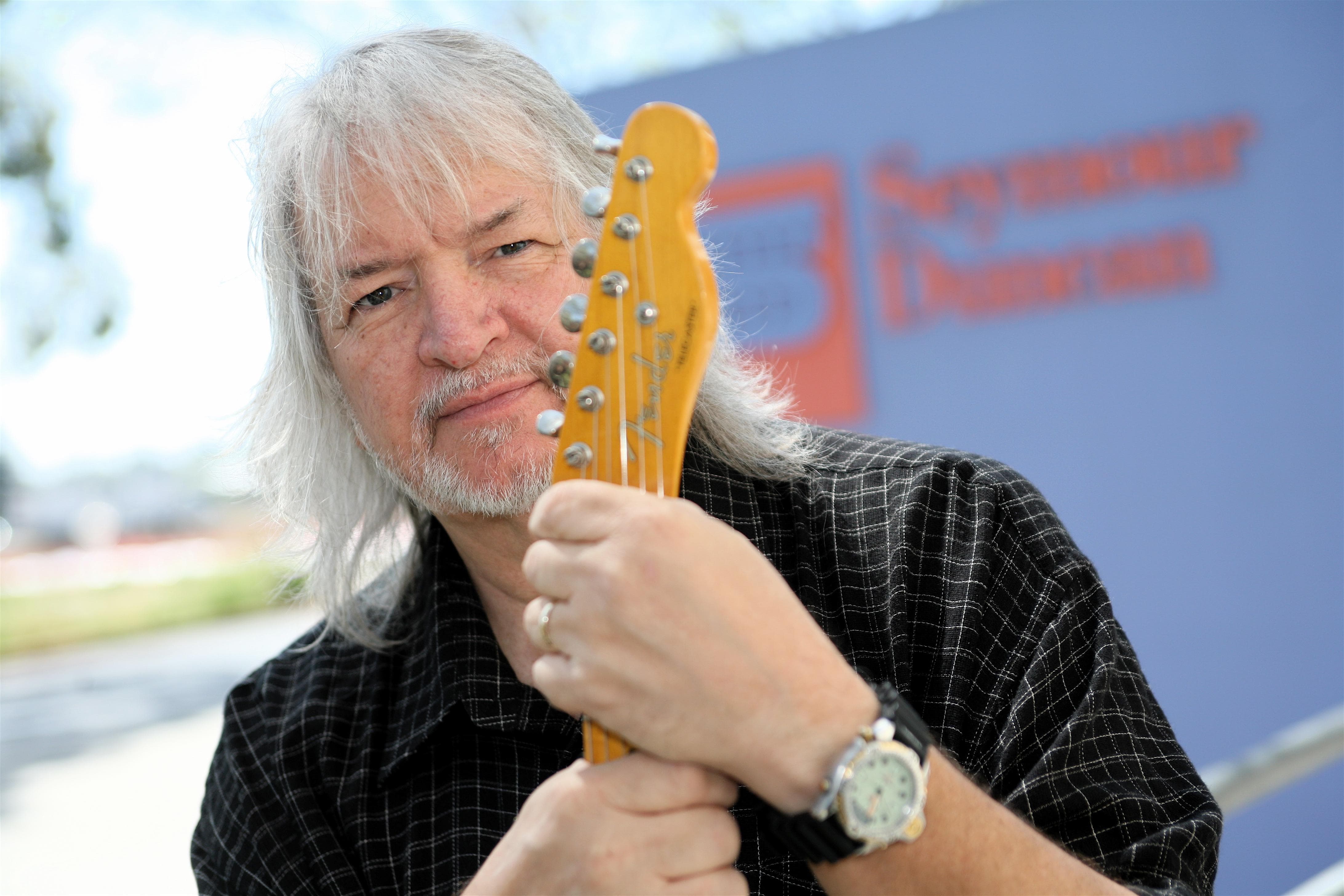 Famous Luthiers | List of the Top Well-Known Luthiers