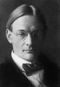 Famous Archaeologists | List of the Top Well-Known Archaeologists