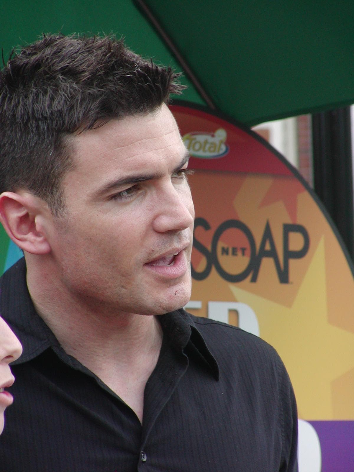 Celebrities Born in 1977 | List of Famous Men & Women Born in 1977