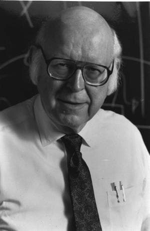 Famous Physics Majors | Celebrities Who Majored in Physics