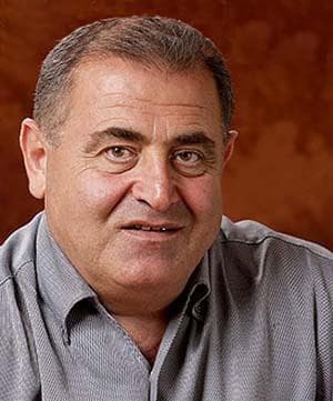 Famous Singers from Armenia | List of Top Armenian Singers