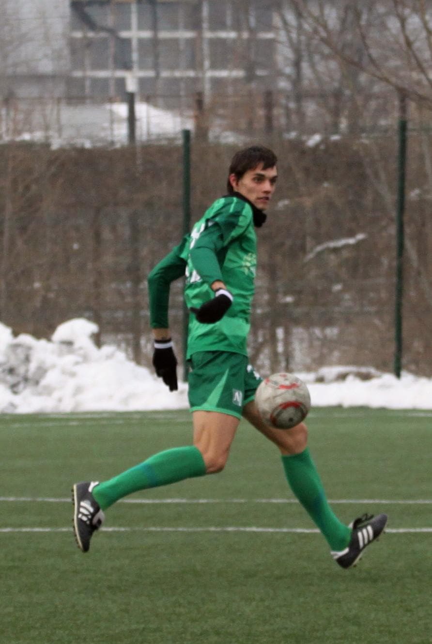 Celebrities Born in 1988 | List of Famous Men & Women Born in 1988