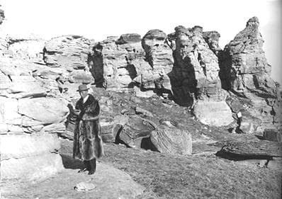 Famous Paleontologists | List of the Top Well-Known Paleontologists