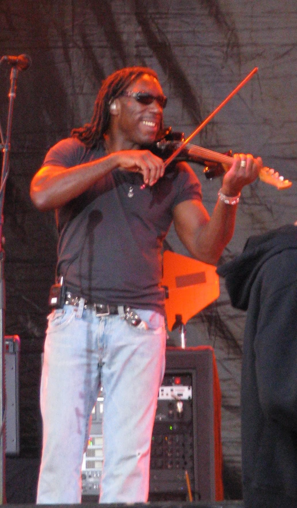 Famous Male Fiddlers | List of Top Male Fiddlers