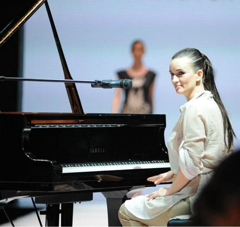 Famous Female Pianists | List of Top Female Pianists