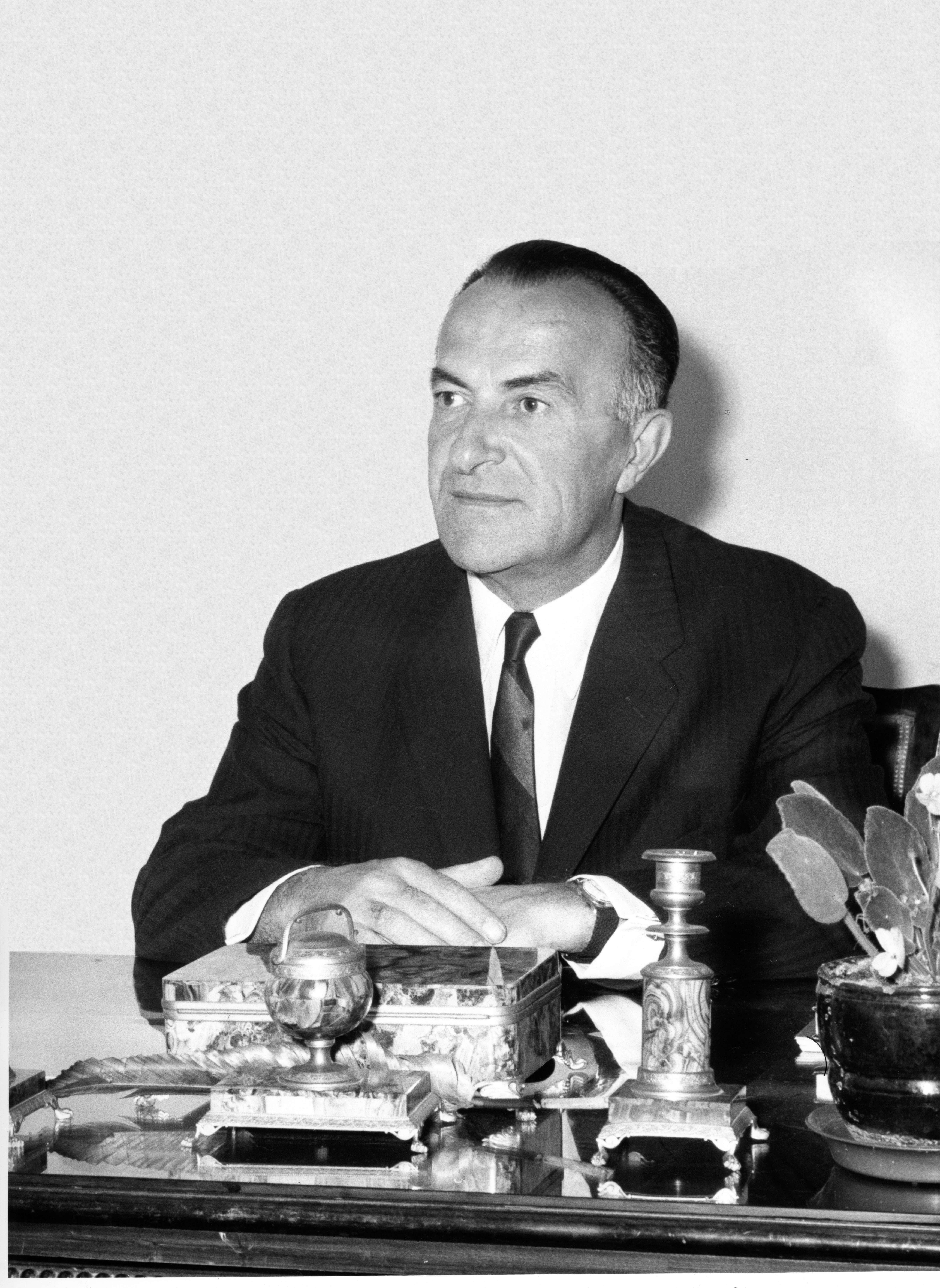 Famous Ambassadors | List of the Top Well-Known Ambassadors