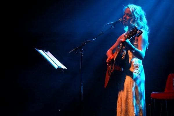 Famous Singers from Iceland | List of Top Icelandic Singers