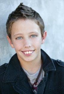 Celebrities Born in 1996 | List of Famous Men & Women Born in 1996