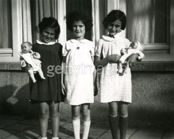 Anne Frank Friends | List of Anne Frank's Best Friends