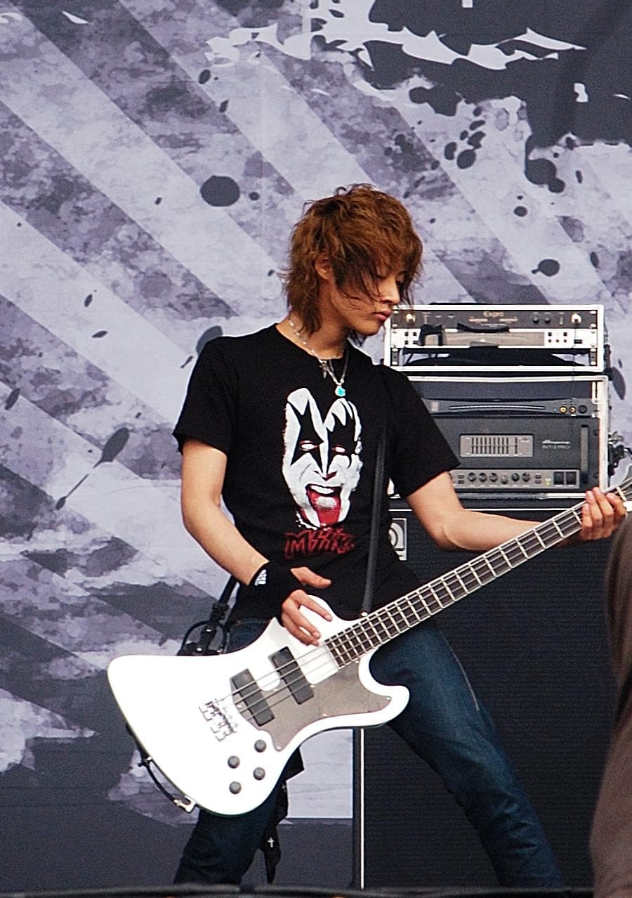 Famous Bassists from Japan | List of Top Japanese Bass Players