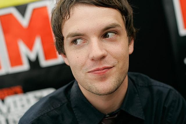 51 Famous People Who Are Active Mormons