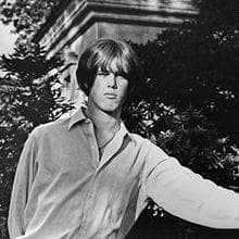 Celebrities Born in 1946 | List of Famous Men & Women Born in 1946