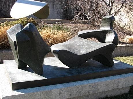 Famous Henry Moore Sculptures | List of Popular Henry Moore Sculptures