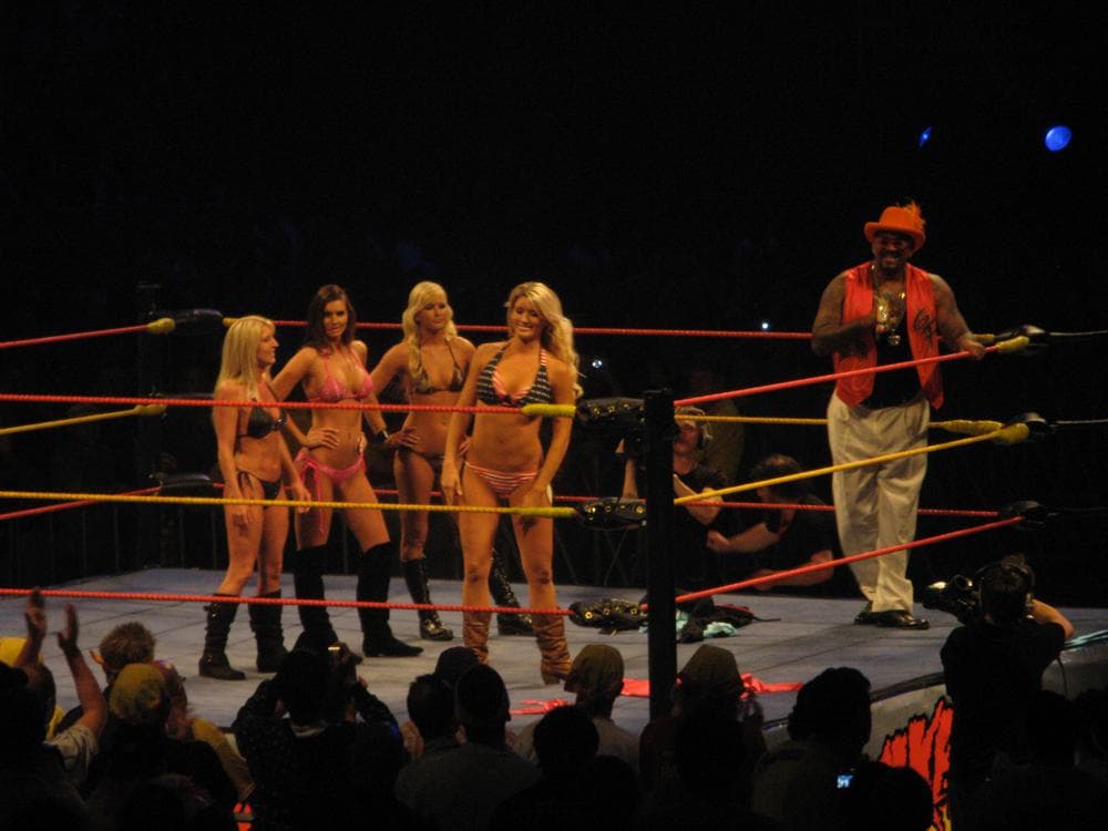 75+ Famous People Named Charlie, Charles, or Chuck