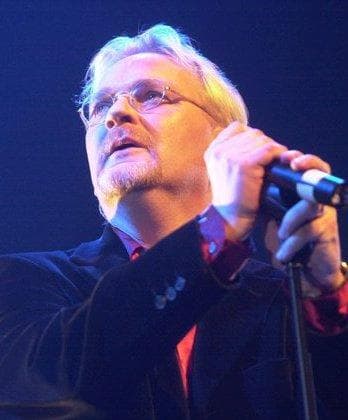 Famous Singers from Iceland | List of Top Icelandic Singers