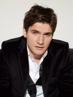 Famous Singers from Iceland | List of Top Icelandic Singers