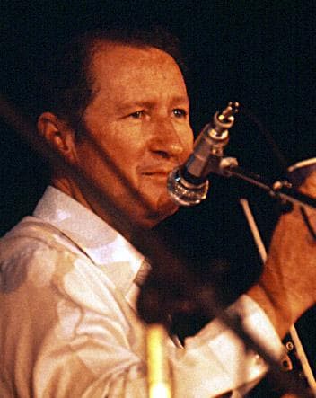 Famous Male Fiddlers | List of Top Male Fiddlers