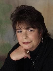 Famous Female Crime Writers | List of Top Female Crime Writers