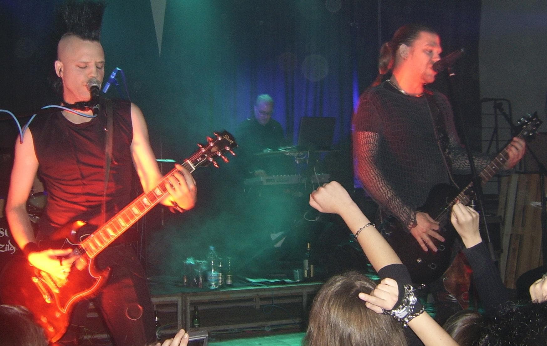 Darkwave Bands | List of Best Darkwave Artists/Groups