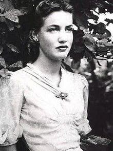 List of 70+ Famous Female Socialites