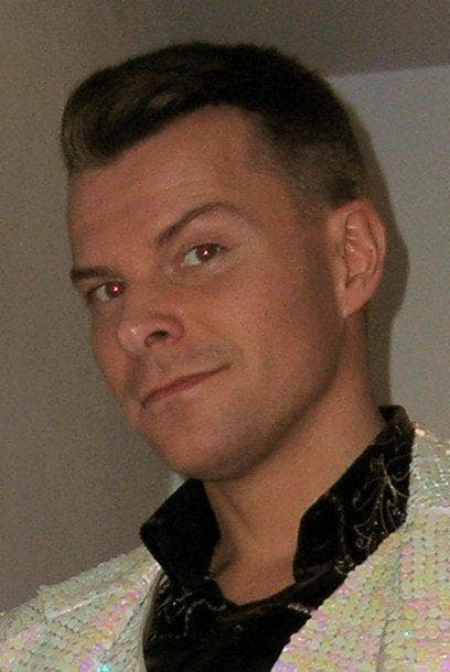 Famous Singers from Iceland | List of Top Icelandic Singers