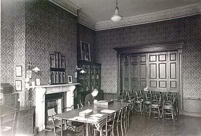 Famous People From Cork | List of Celebrities Born in Cork