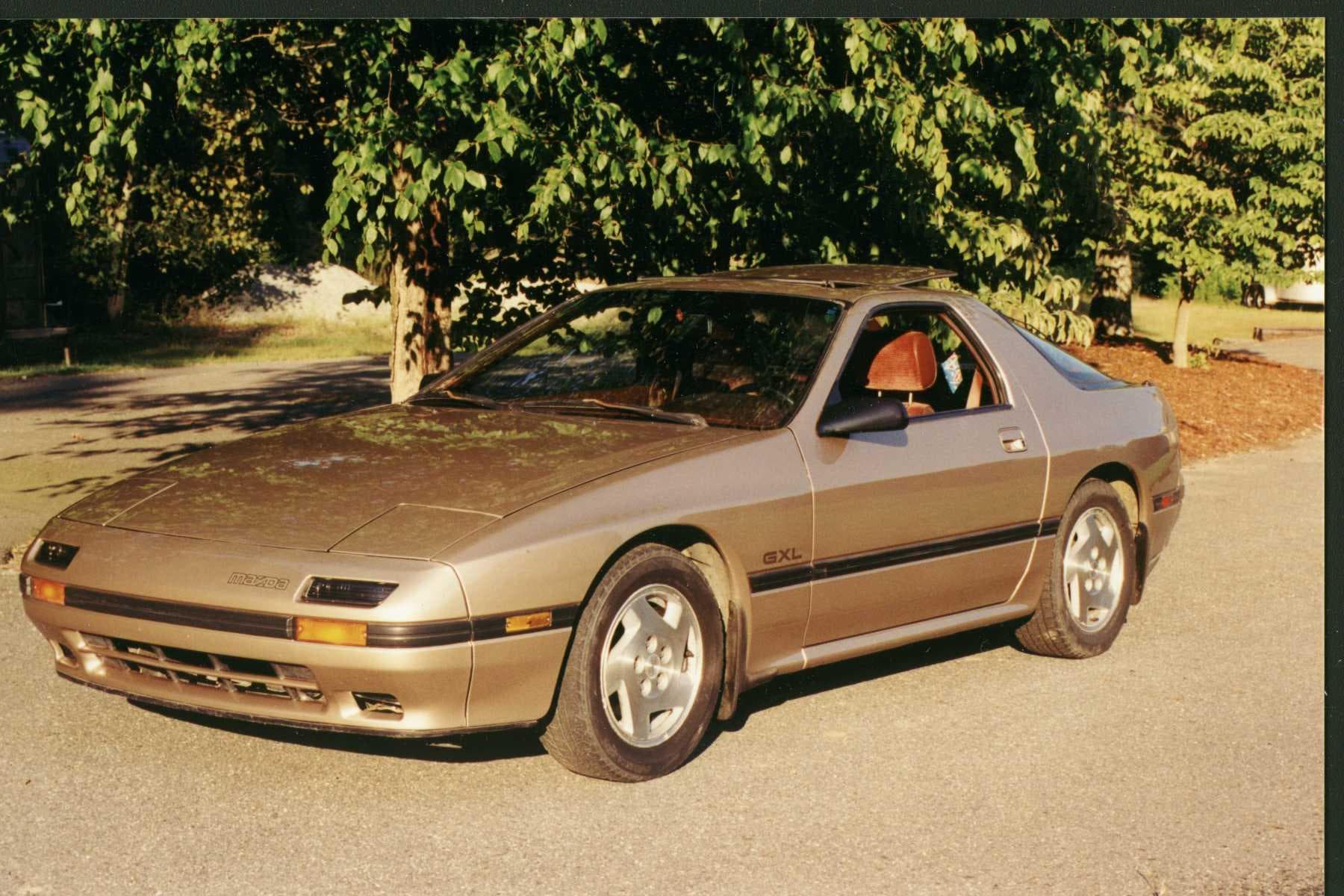 All Mazda RX-7 Cars | List of Popular Mazda RX-7s with Pictures