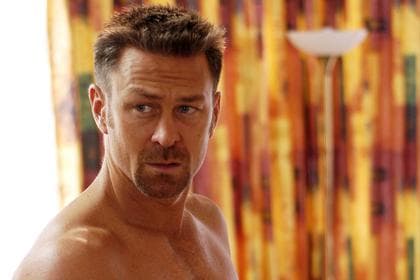 Famous People From New Zealand | List of Celebrities Born in New Zealand