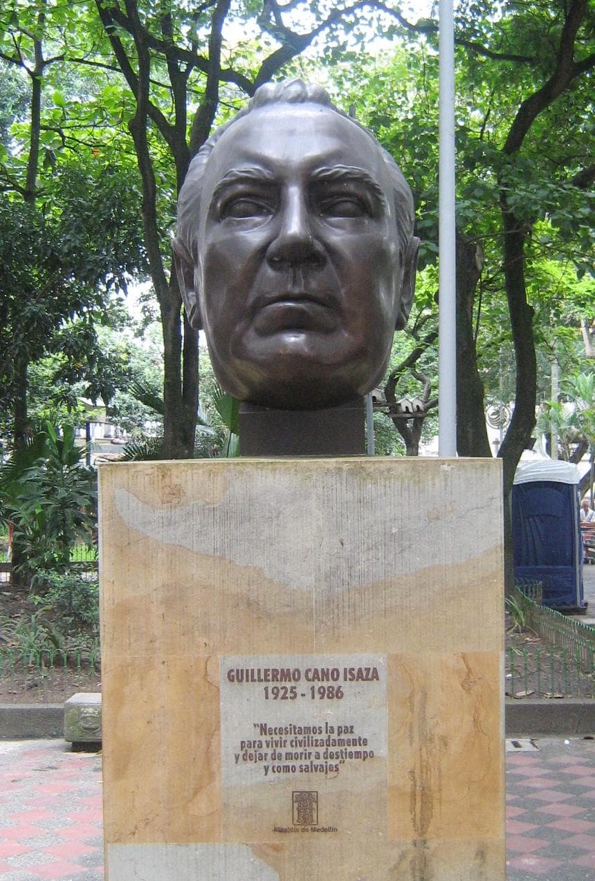 Famous Journalists from Colombia | List of Top Colombian Journalists