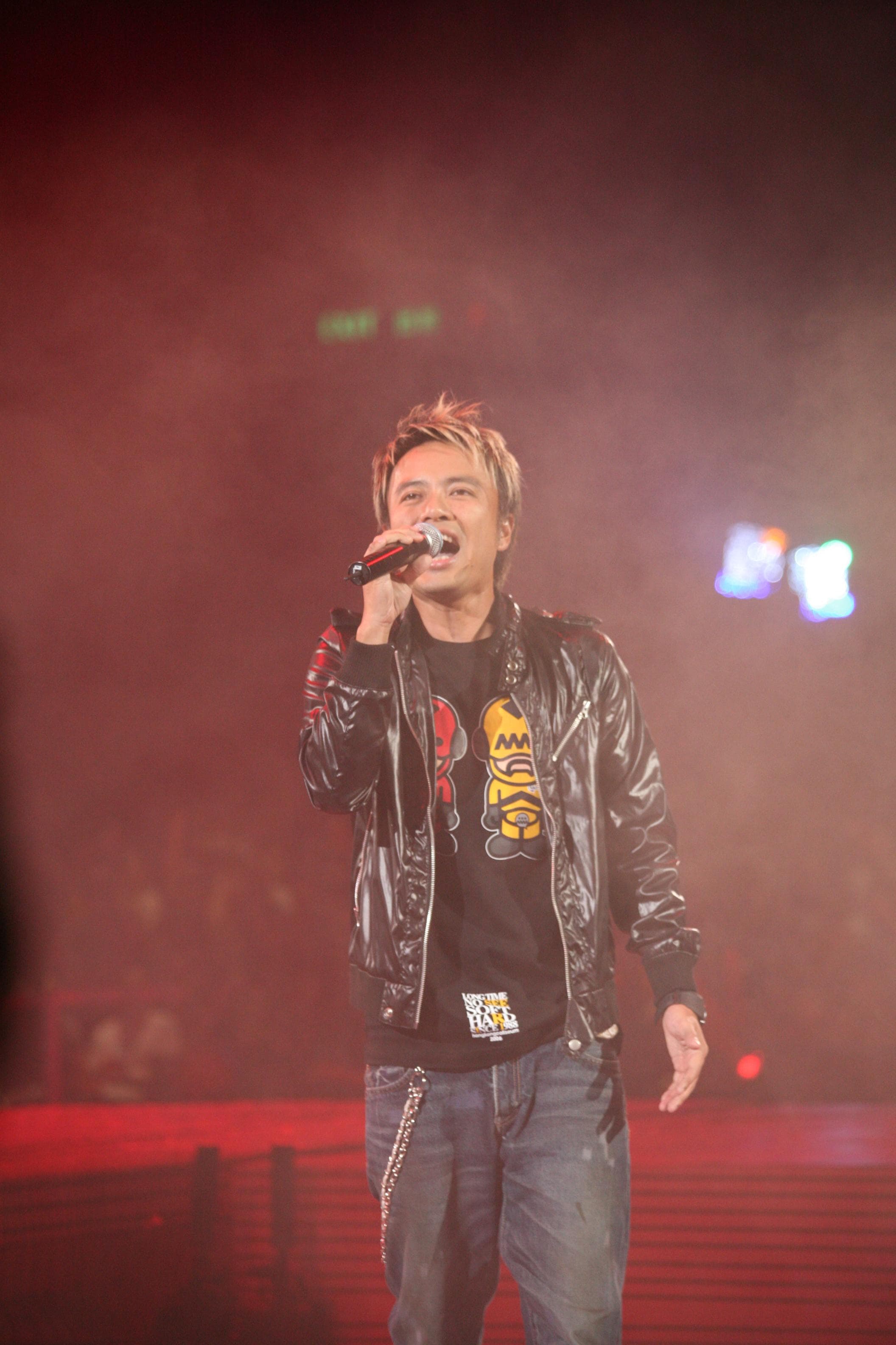 Famous Presenters from China | List of Top Chinese Presenters