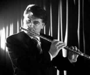 Famous Male Flautists | List of Top Male Flautists
