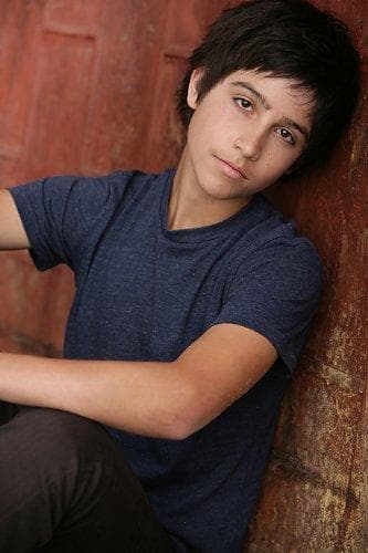 Celebrities Born in 1993 | List of Famous Men & Women Born in 1993