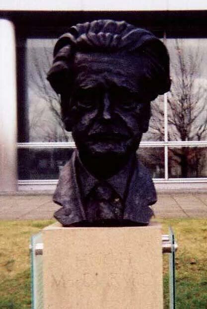 Famous Male Journalists | List of Top Male Journalists