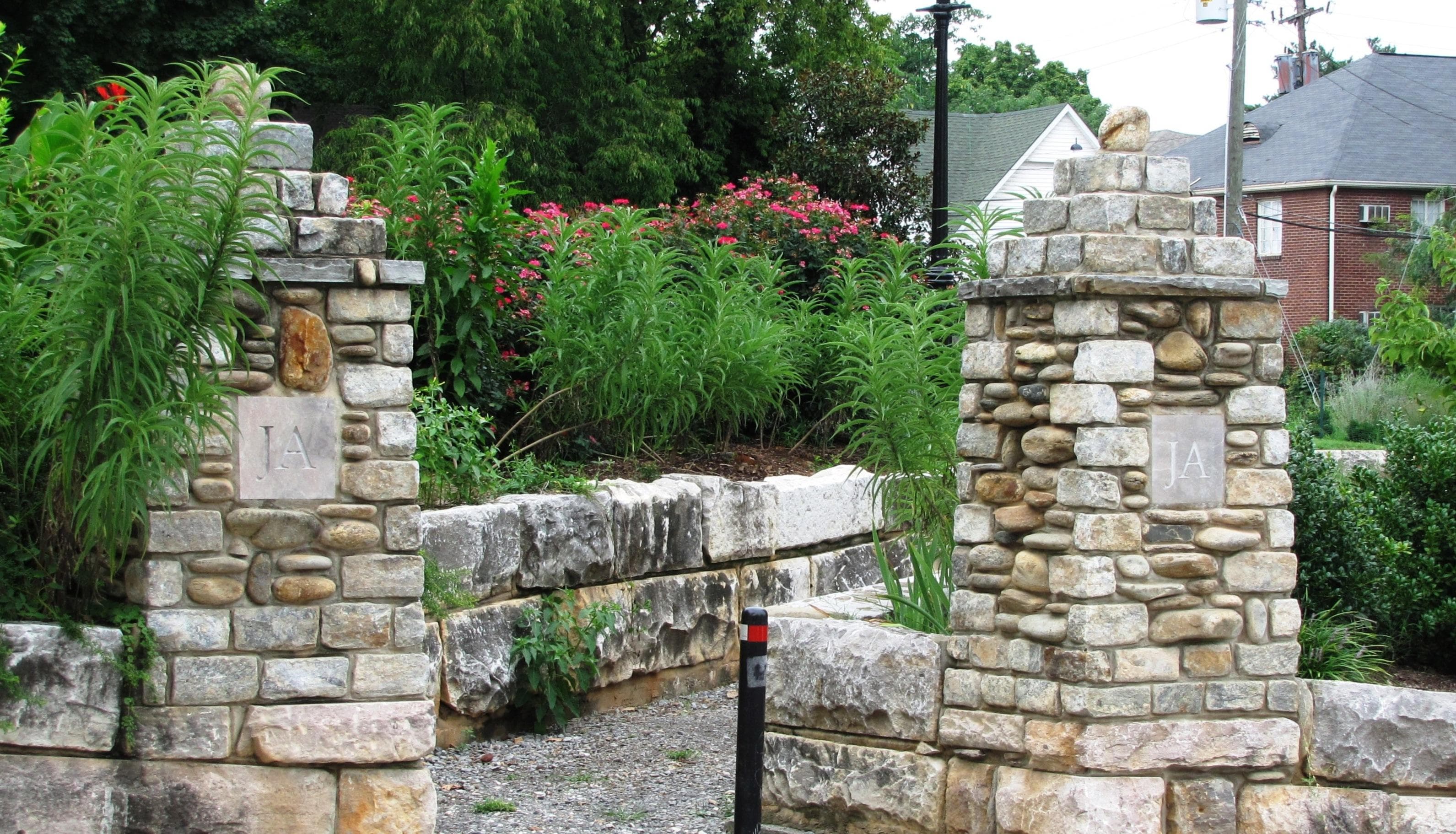 Famous People From Tennessee | List of Celebrities Born in Tennessee