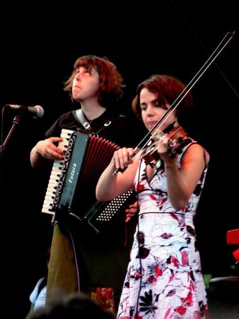 Famous Female Keyboard Players | List of Top Female Keyboard Players