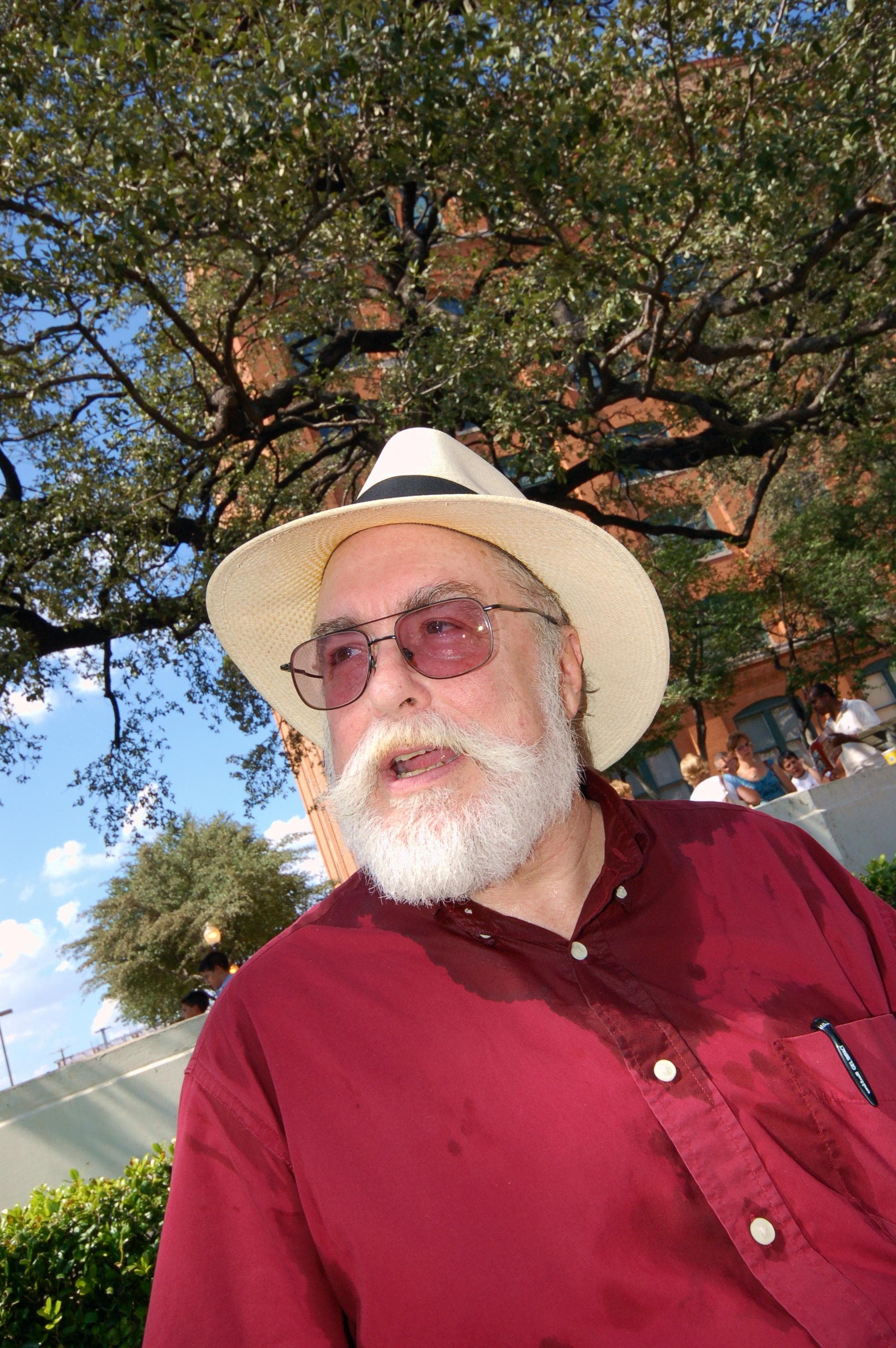 Famous Ufologists | List of the Top Well-Known Ufologists