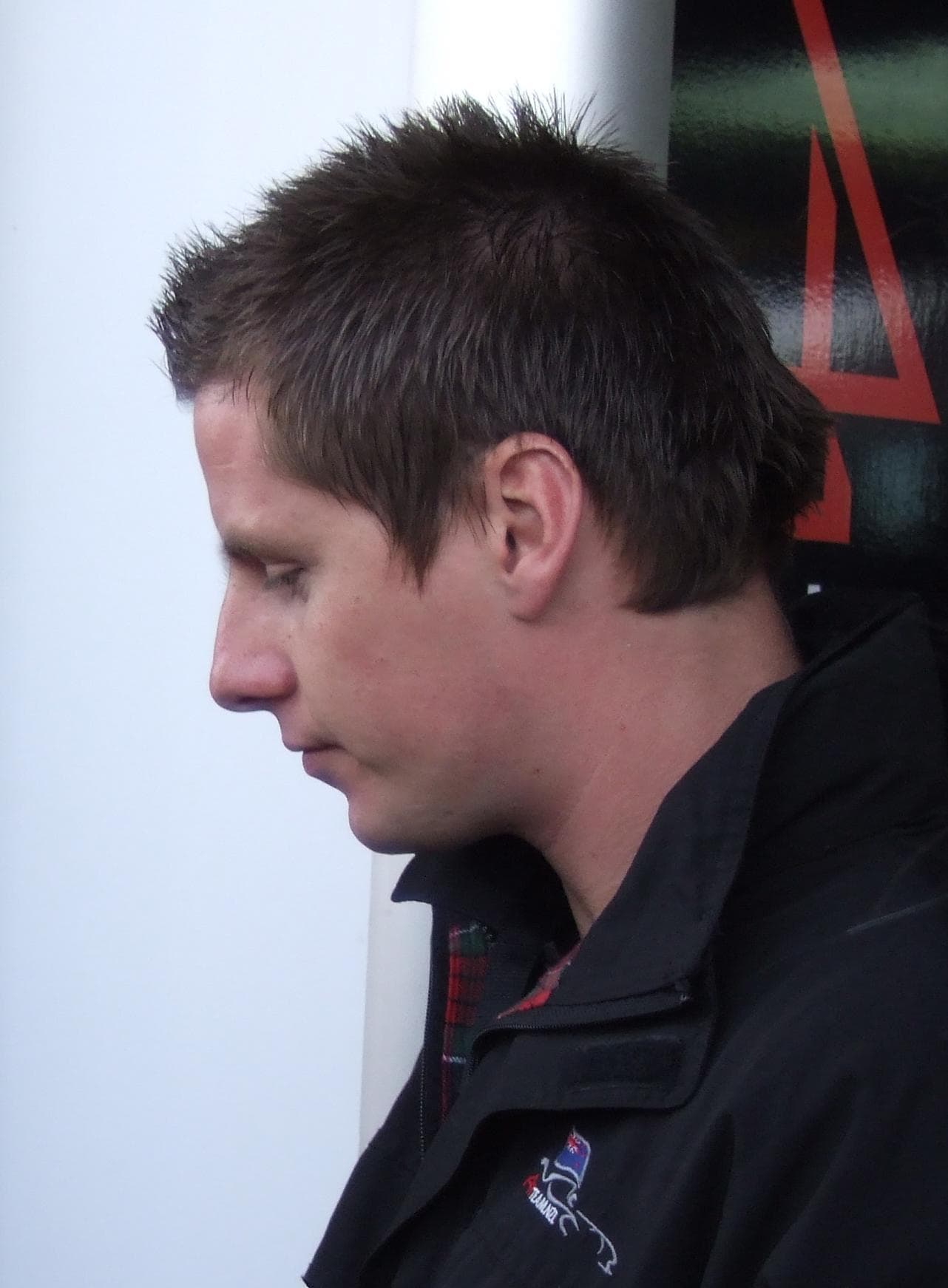 Famous Racecar Drivers from New Zealand | List of Top Kiwi Racecar Drivers