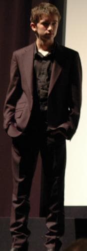 Male Celebrities Who Are 5’8" Tall