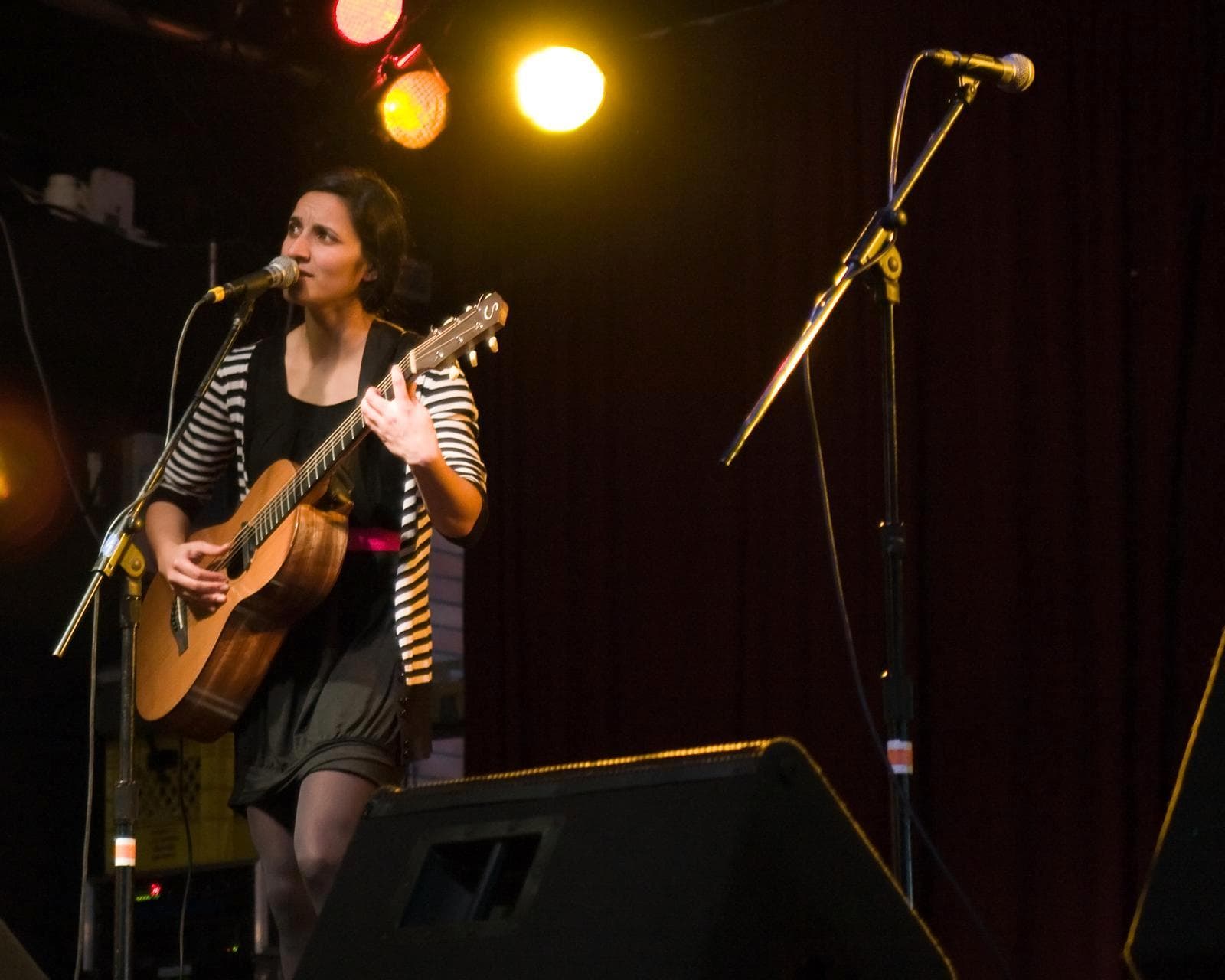 The 40 Funniest New Zealand Stand Up Comedians Of 2022, Ranked