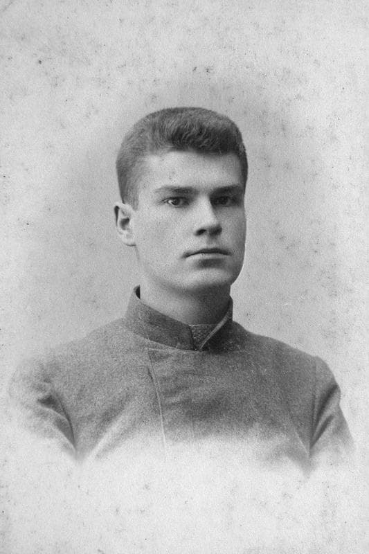 Famous Poets And Writers Who Died Of Tuberculosis | Victims of TB