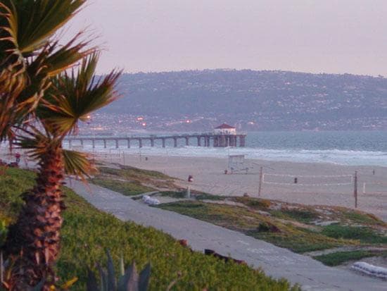 The 12 Best Los Angeles Beaches, Ranked By Tourists And Locals