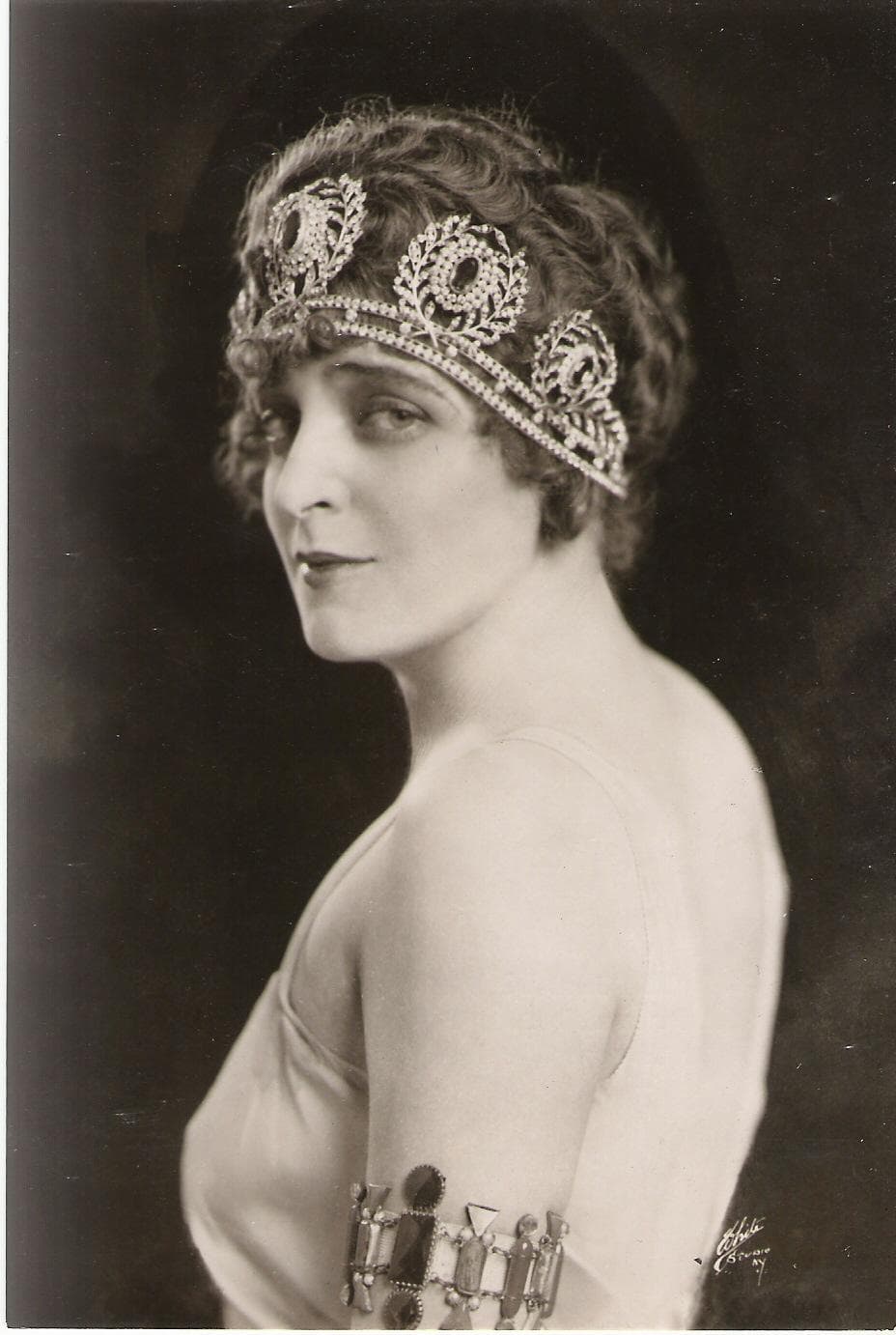 Famous Female Opera Singers | List of Top Female Opera Singers