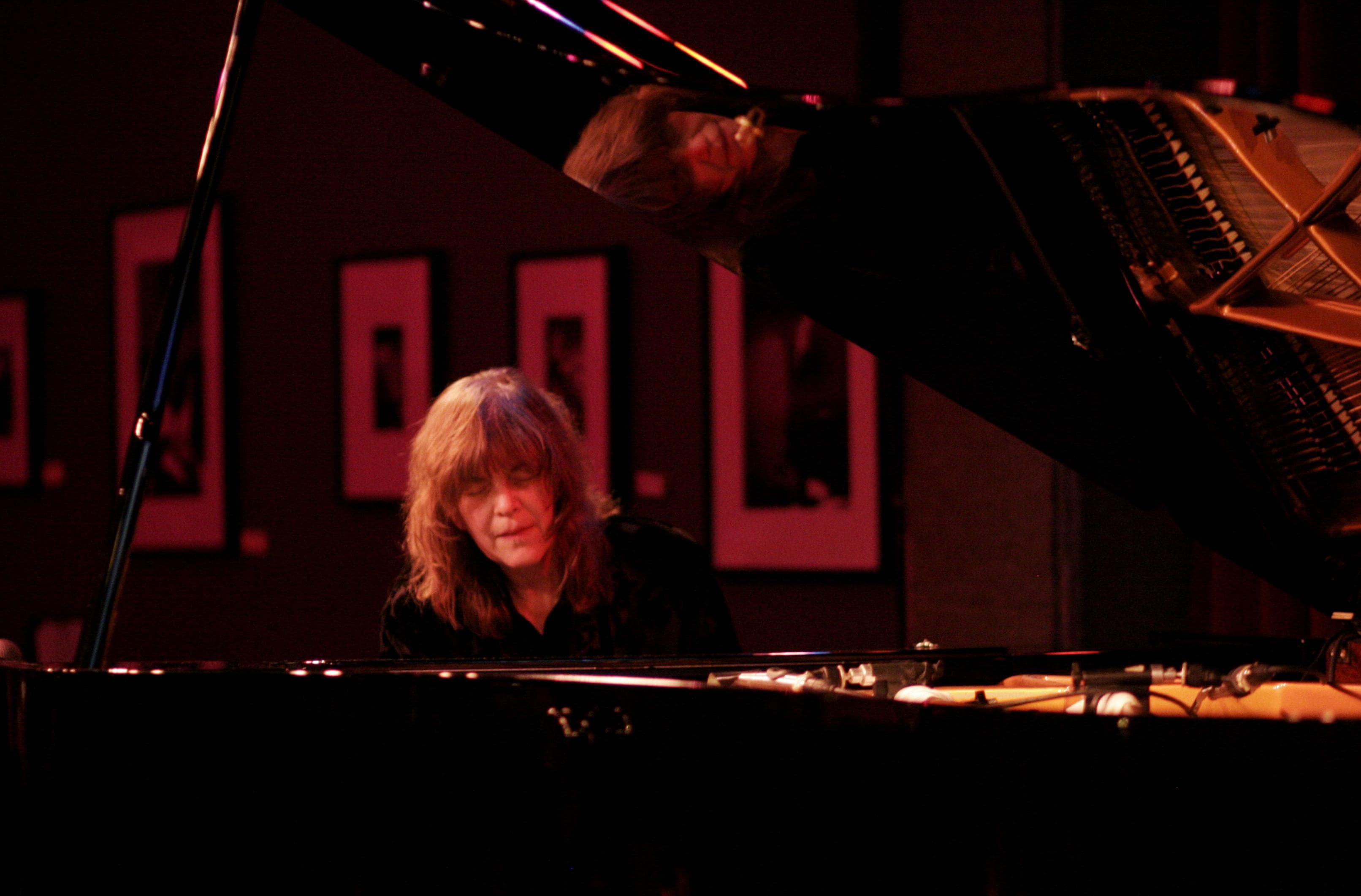 Famous Female Pianists | List of Top Female Pianists