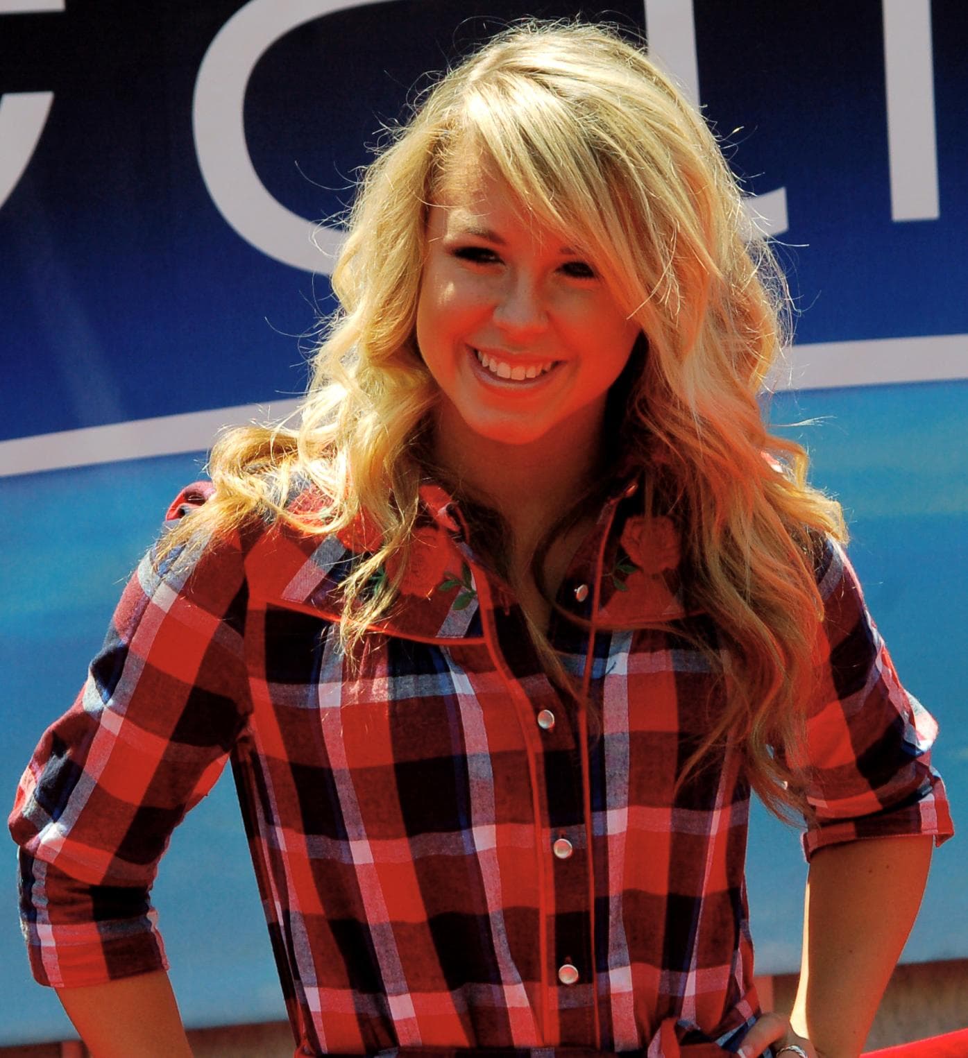 The Most Beautiful Mormon Women Under 40, Ranked By Fans